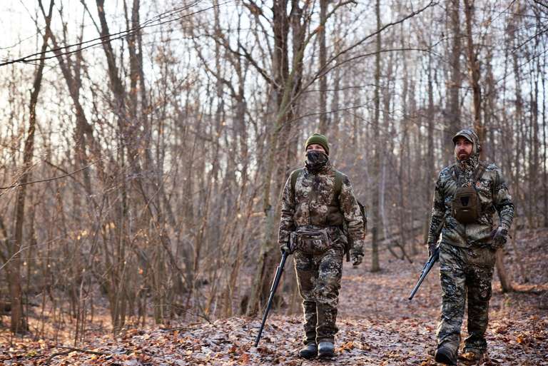 Firearm Safety: How to Use the Trail Carry | ilearntohunt